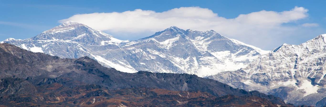 Discover Why Pikey Peak Trek is Famous: Unparalleled Himalayan Experience